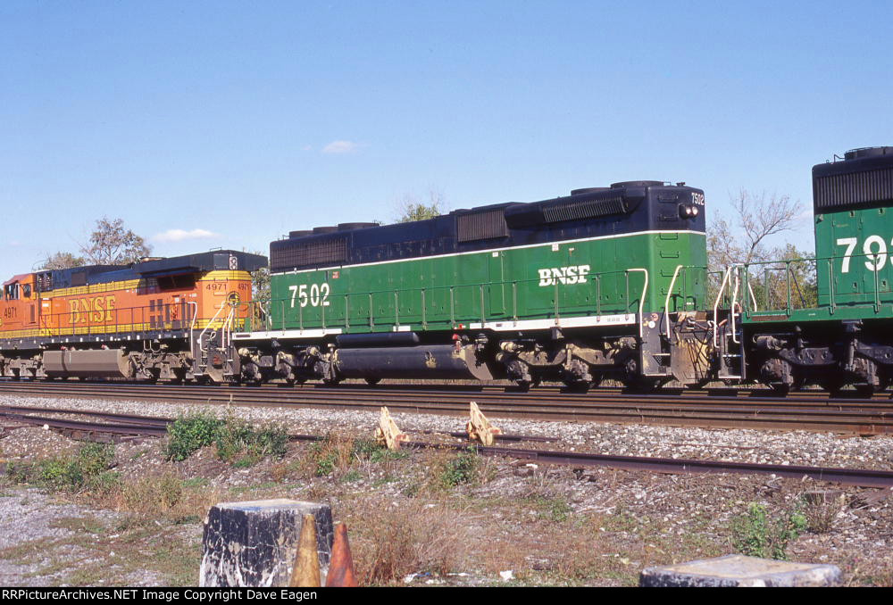 BNSF 7502